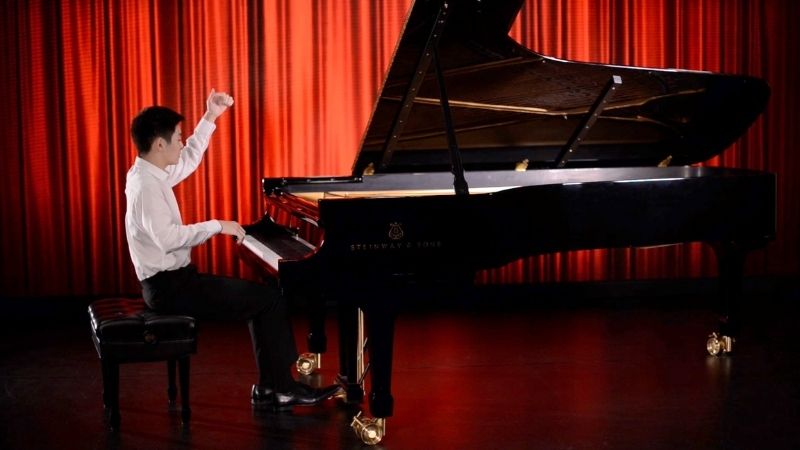 17-year-old's thrilling performance - Daily Joy