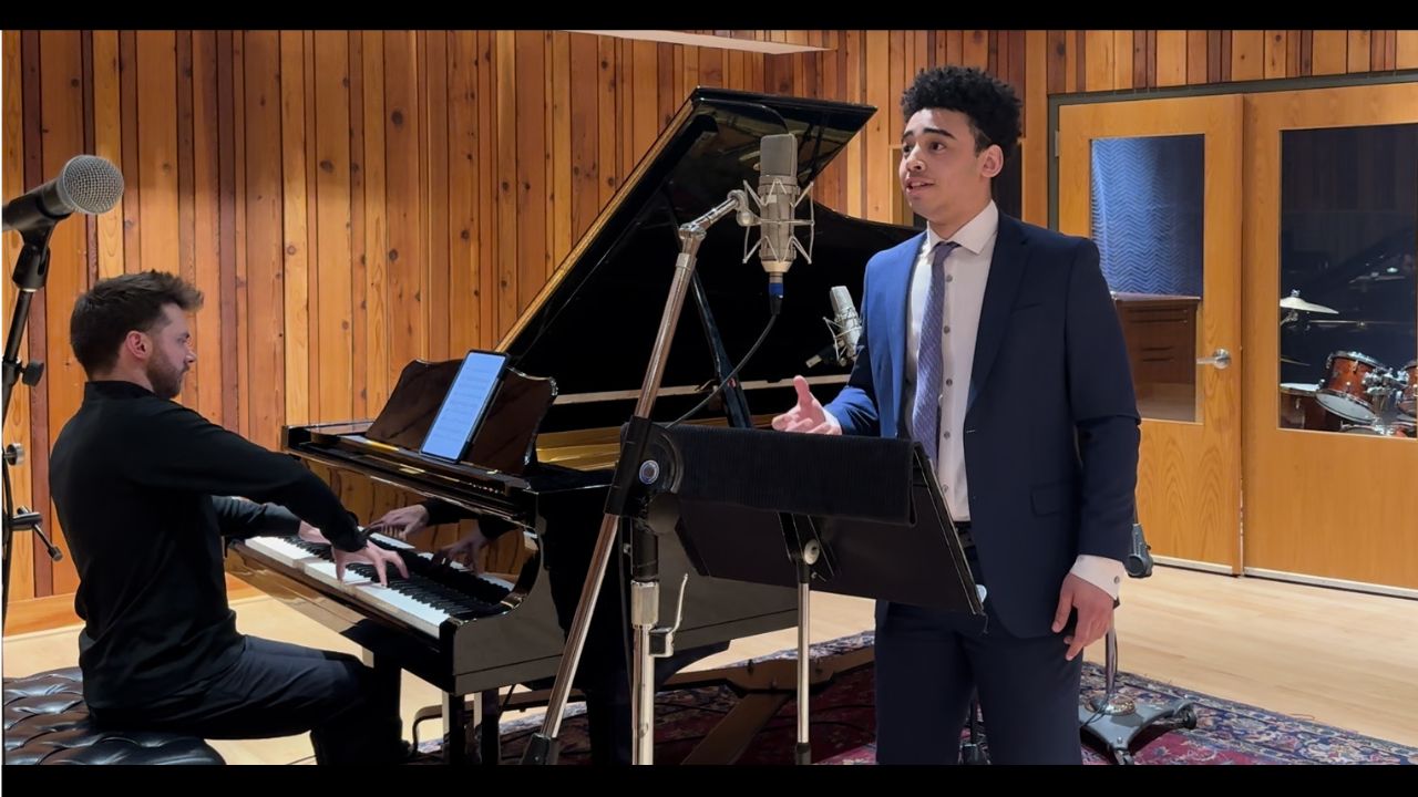 Tremendous Tenor - Daily Joy